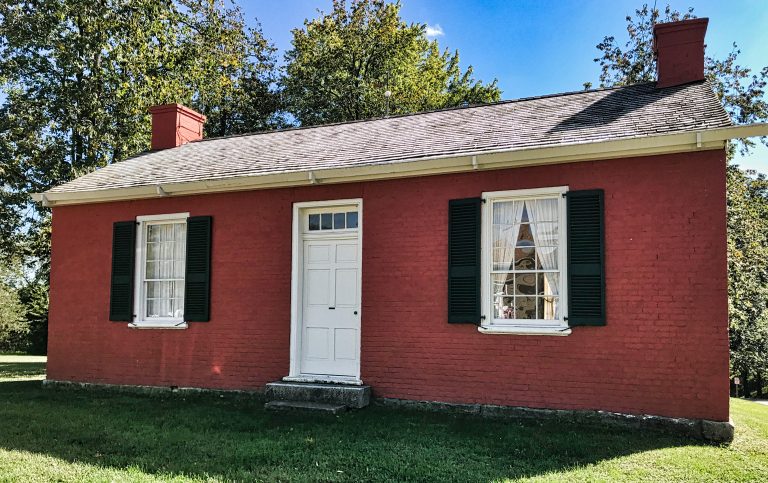 A TRIP TO HISTORIC ARROW ROCK, MISSOURI – THE TRAVELING SENIORS