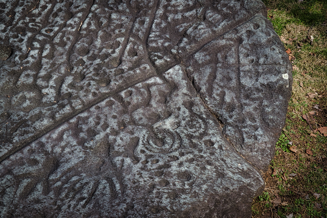 THE BIGGEST 3,000 Year-Old PETROGLYPHS IN North America: JUDACULLA ROCK ...